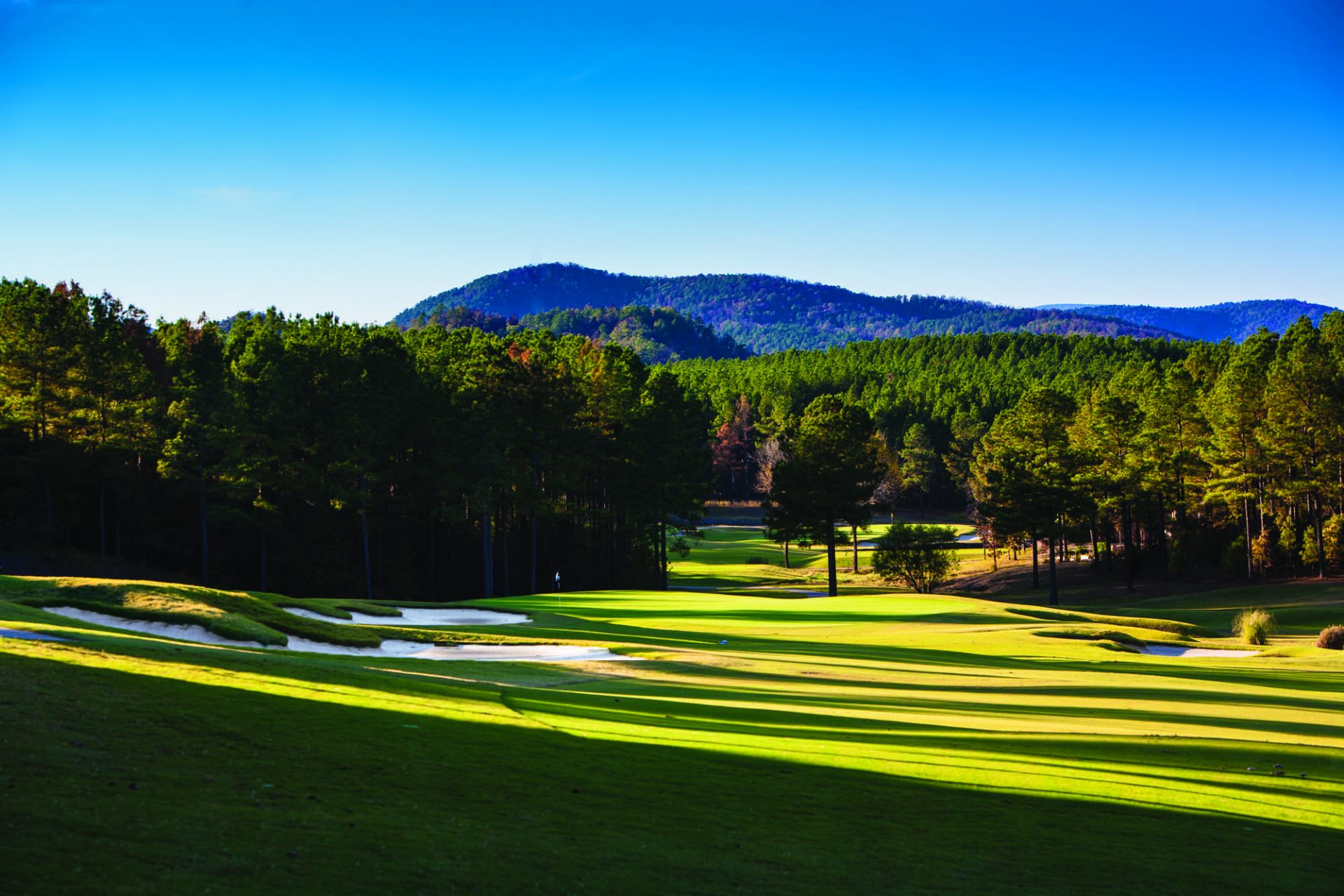 Hot Springs Villages – America’s Golfing Couple