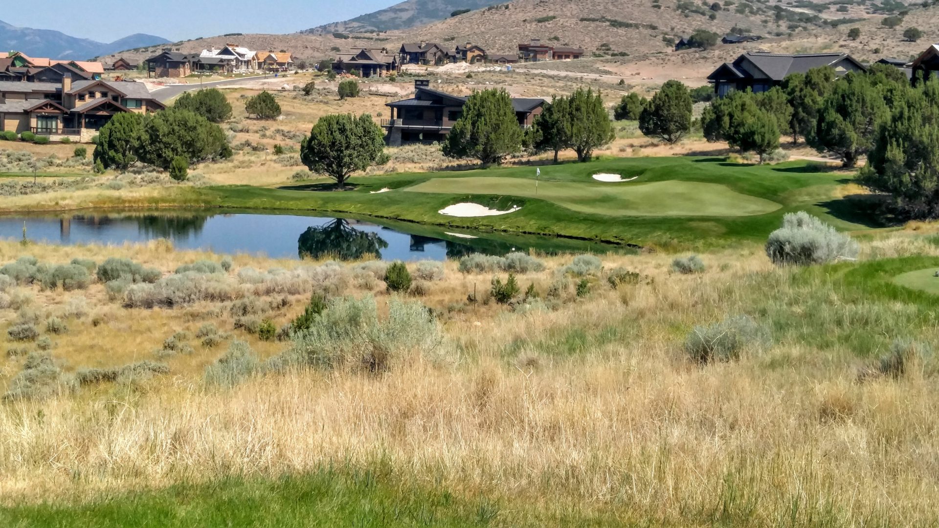 Utah’s Red Rock Trail – America’s Golfing Couple
